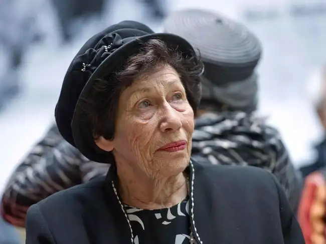 Anne Anne Frank S Friend Hannah Pick Goslar Passes Away At 93 The