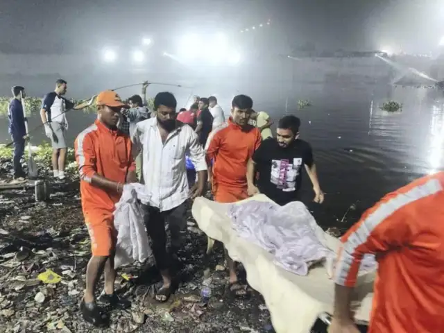 gujarat morbi bridge collapse: Morbi bridge collapse: Who is to blame? - What happened at Morbi ...