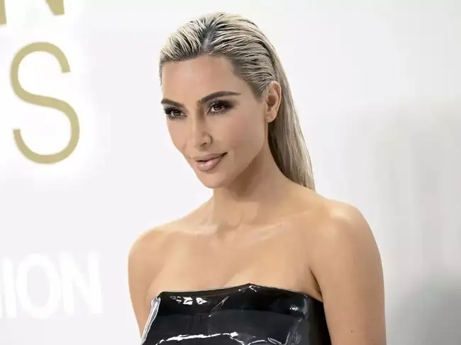 Kim Kardashian honoured at CFDA awards, calls for designers to be more ...