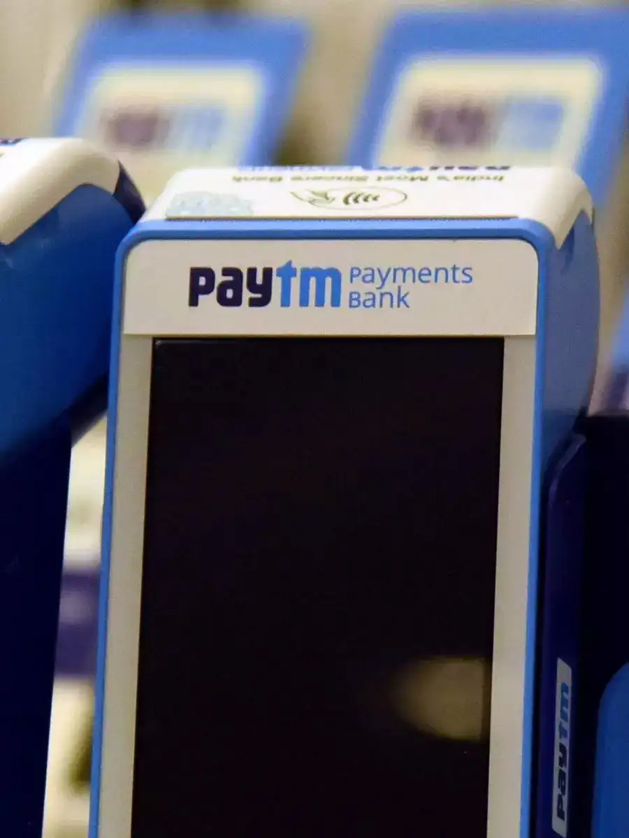Paytm plunges 10% to new low! What's ailing this new-age stock now ...