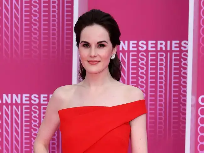 bbc: 'Downton Abbey' star Michelle Dockery to lead Steven Knight's new ...
