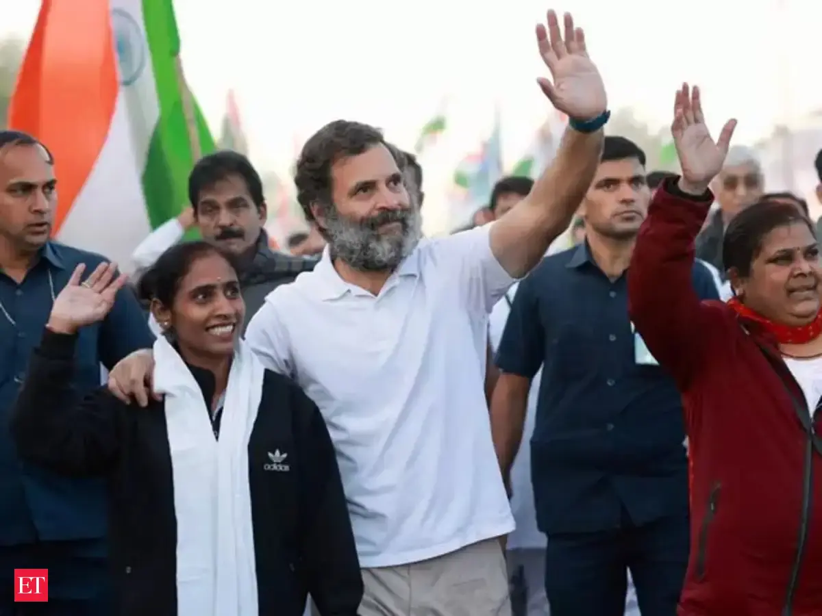 Bharat Jodo Yatra: Rahul Gandhi resumes Day 82 of Congress' 'Padyatra ...