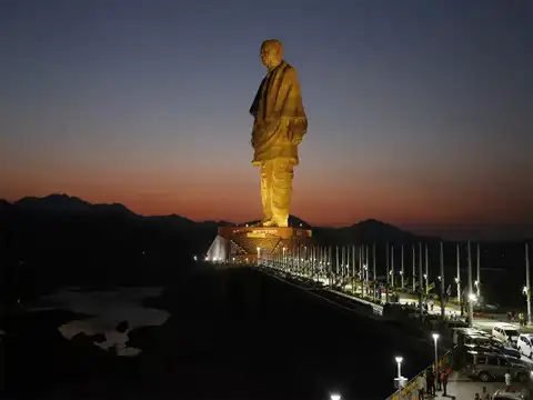 Statue of Unity - World's Tallest Statue ️ Revolucione sua trajetória ...