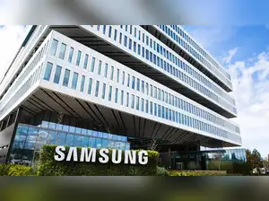 samsung hiring: Samsung to hire 1000 engineers from IITs and other ...