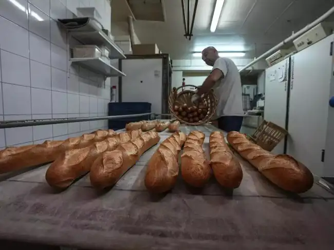 unesco: Baguettes, the mainstay of French culinary culture gets UNESCO ...