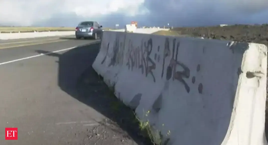 Mauna Loa Volcano Eruption: Hawaii residents worry as lava nears ...