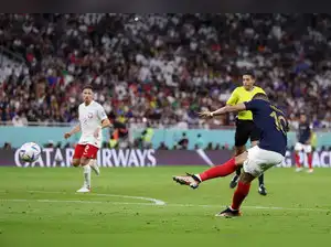 Kylian Mbappé: View: Kylian Mbappé, constant muscle memory - The ...