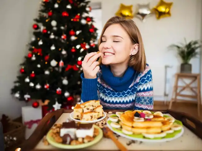 Overeating during Christmas and New Year holidays leads to 'festive ...