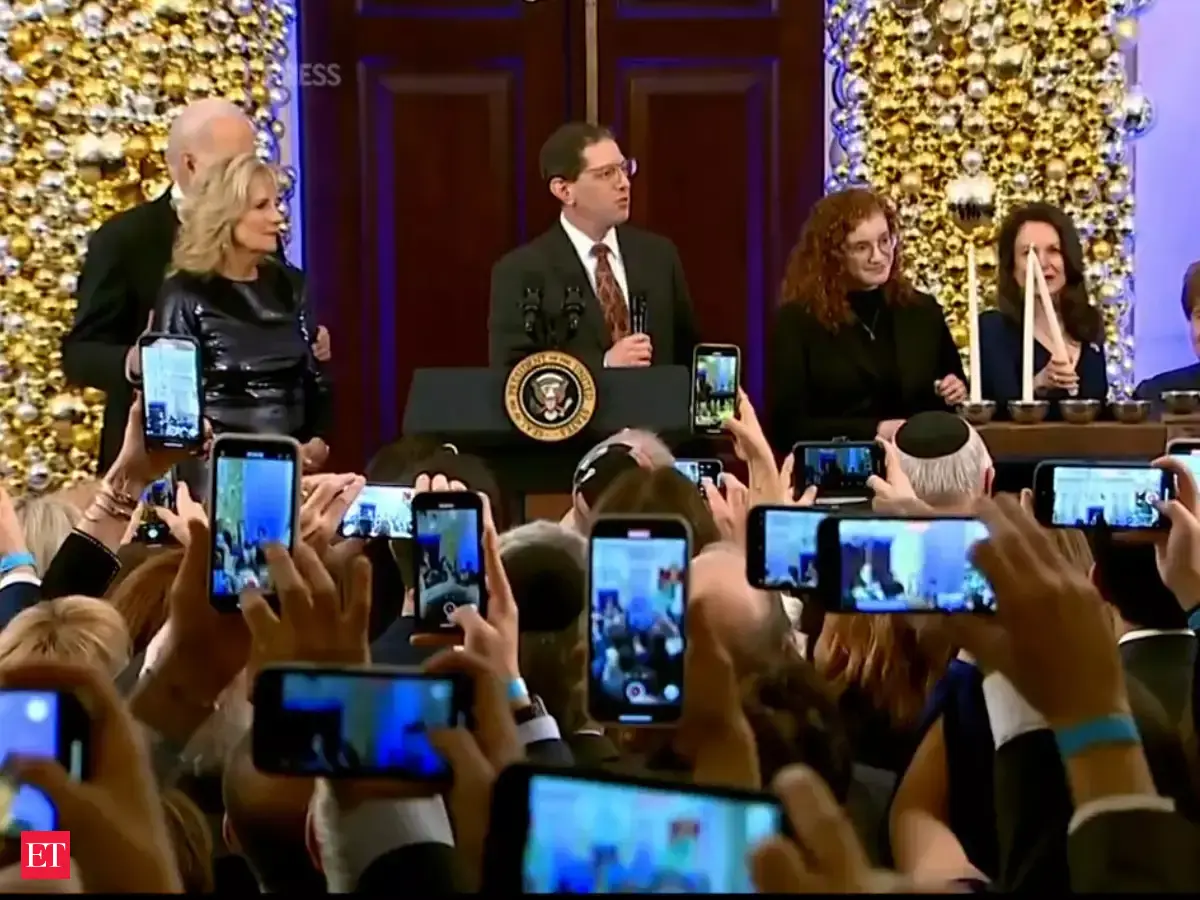 biden: Watch: President Biden host a Hanukkah Reception at the White ...