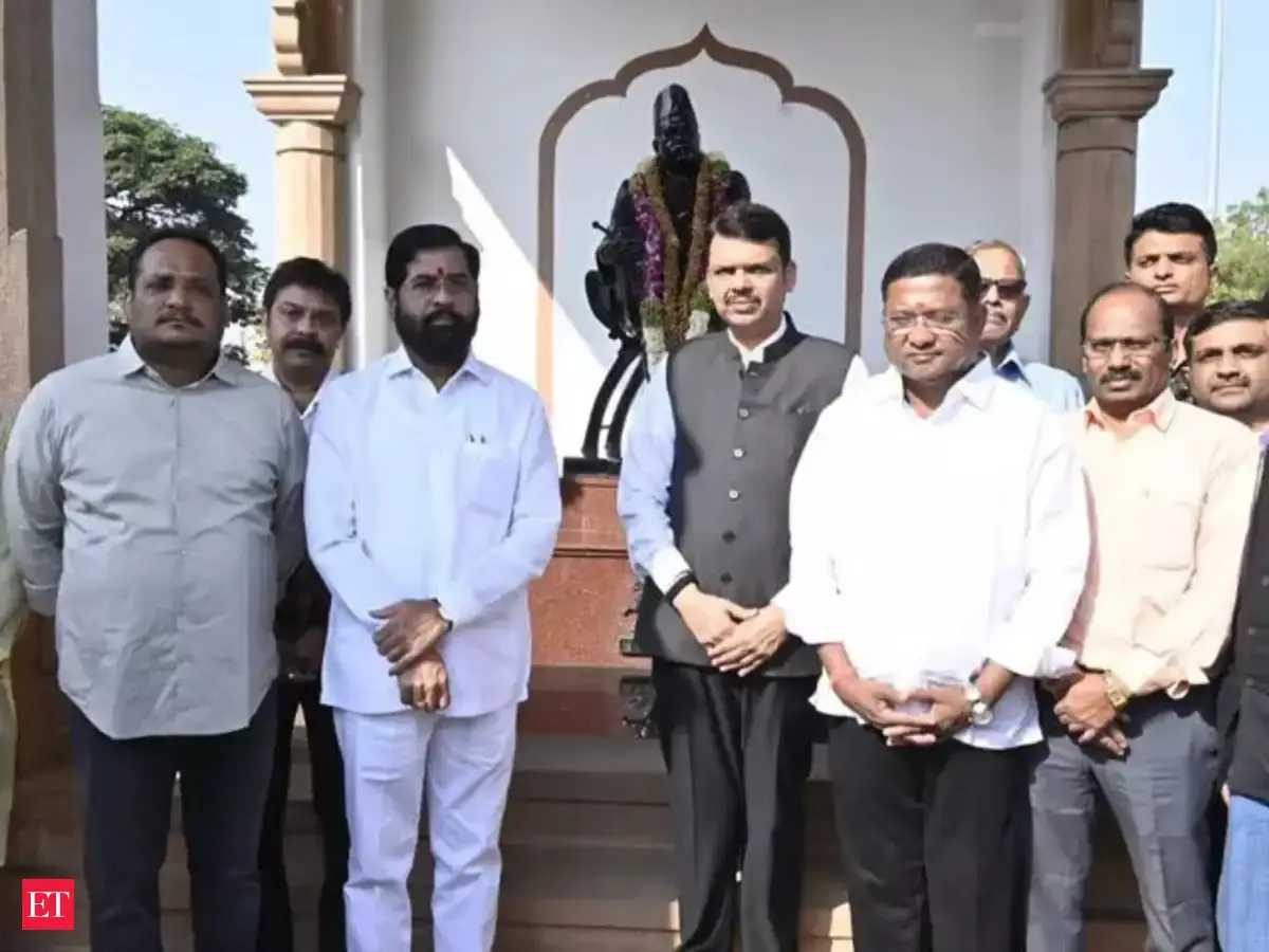 rss: Nagpur: Maharastra CM Eknath Shinde, DY CM Devendra Fadnavis pay ...