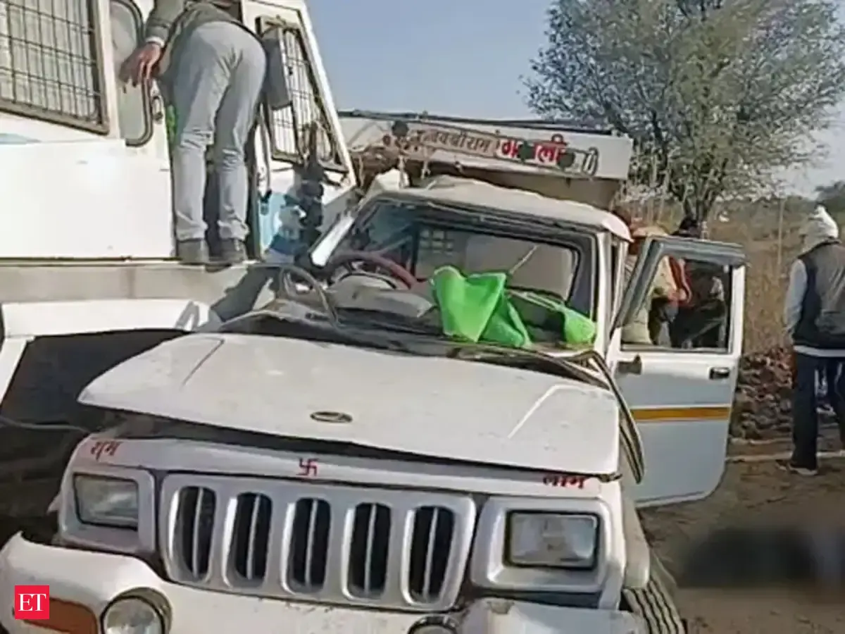 sikar: Rajasthan: 8 died in road accident in Sikar as pickup van ...