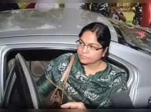 pooja singhal: SC grants interim bail to suspended Jharkhand IAS officer in money laundering ...