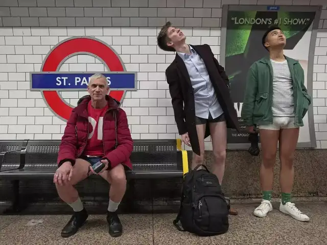No Trousers Tube Ride: Londoners go on 'No Trousers Tube Ride' after ...