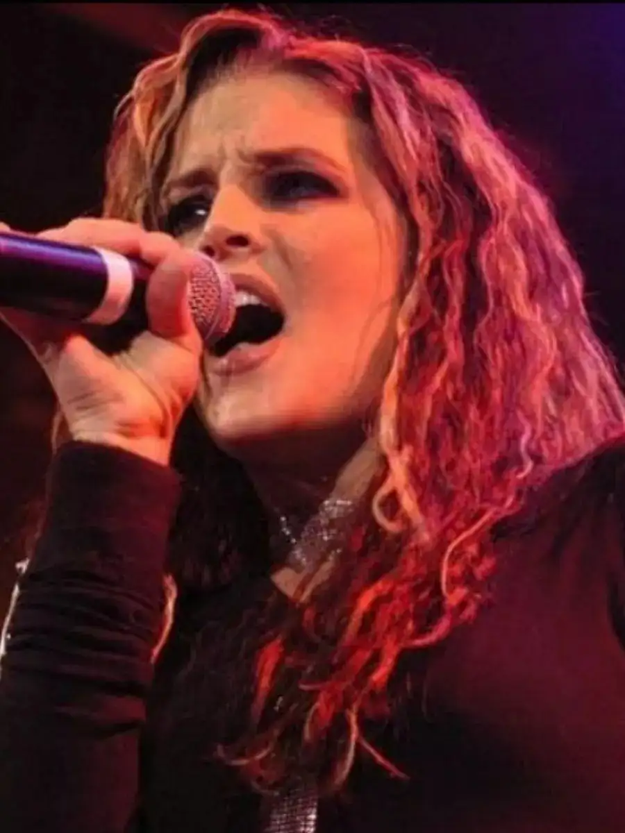 Lisa Marie Presley death: Tragic Life Of Lisa Marie Presley: Four ...