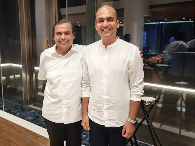 mukesh ambani: Manu Kumar Jain has a 'big fan-boy moment' with Mukesh ...