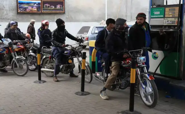 pakistan: Pakistan faces monumental crisis as economy tumbles - The ...
