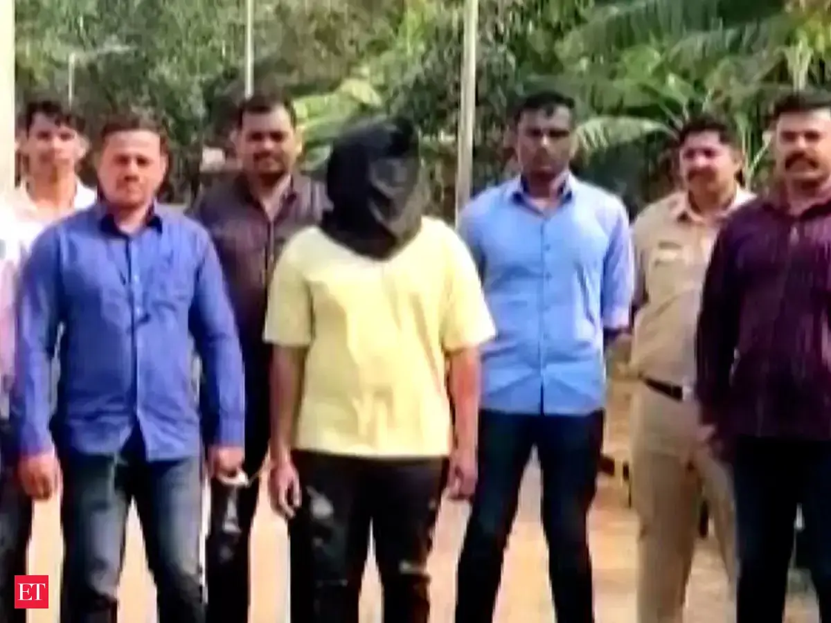 cielox business: Maharashtra Police busts fake call center in Mumbai ...