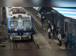 Mumbai local train fire: Mumbai local train wheel catches fire ...