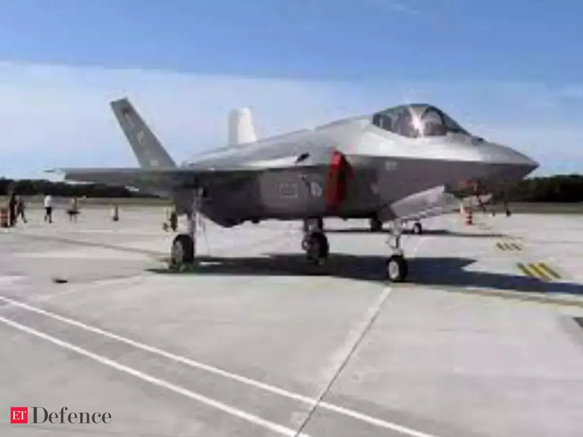 india: Aero India 2023, 3rd day: USAF stealth F 35 performs stunning ...