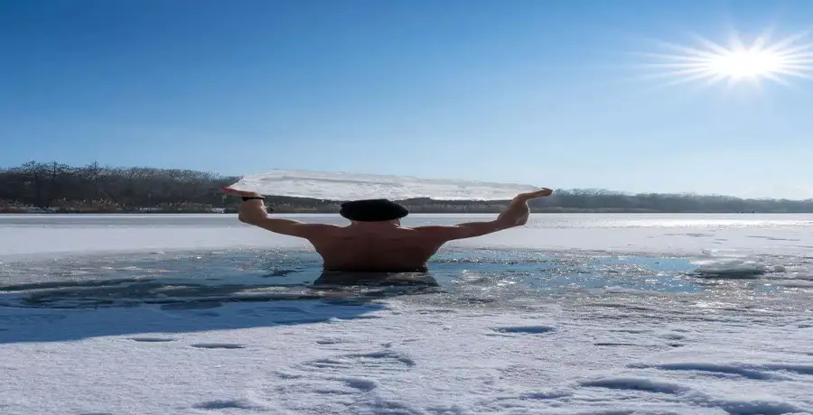 How Does Ice Bathing Affect Your Body? | EconomicTimes