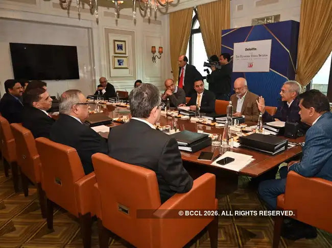 ET Awards: When Dhan and Gyan get equal valuation - The Economic Times