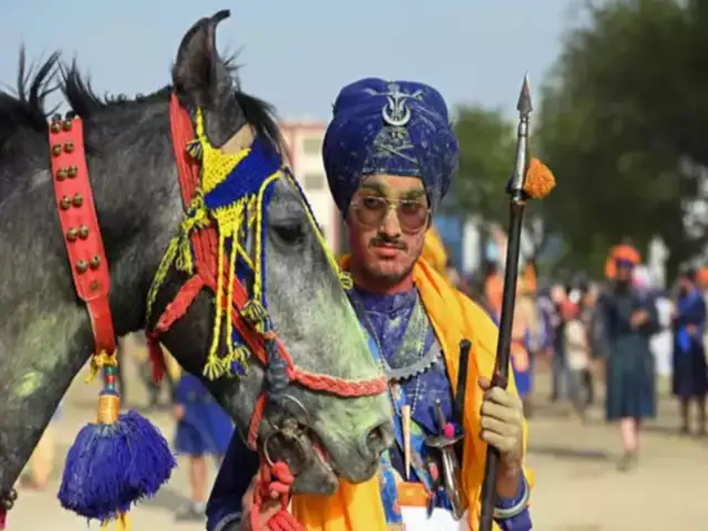Holi Milan and Lathmar Holi - Festival of colours: Spectacular ways of ...