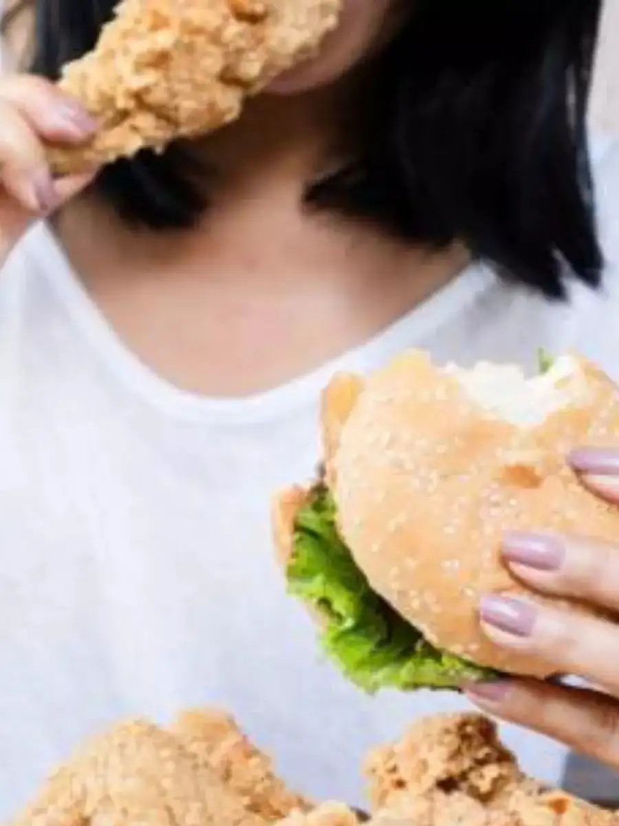 overeating: Struggling With Binge Eating? 7 Ways To Curb Unhealthy Food ...