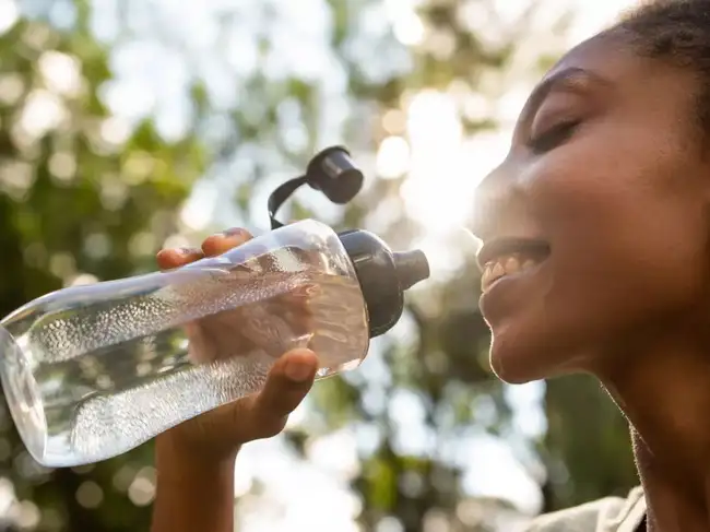 reusable water bottles: Your reusable water bottle can foster 40K times ...