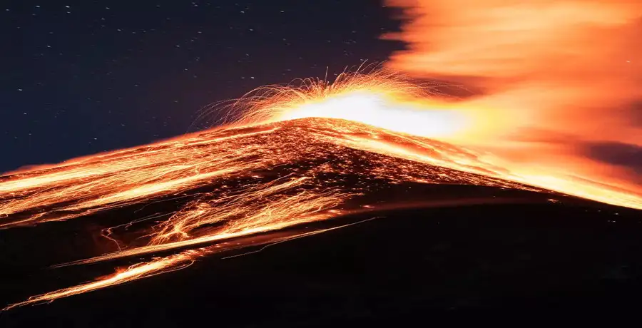 Most Dangerous Active Volcanoes: World's 5 Most Dangerous Active ...