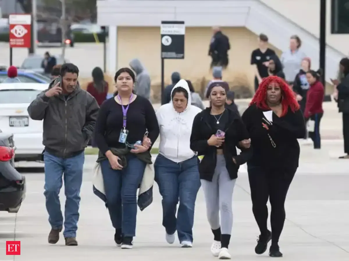 Texas school shooting: Texas school shooting: 1 student killed, 1 ...
