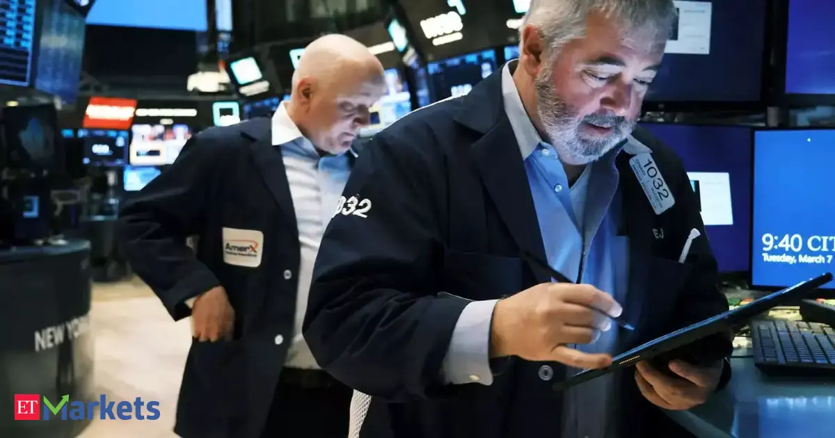 wall street today: Wall Street recovers as Fed officials calm bank ...