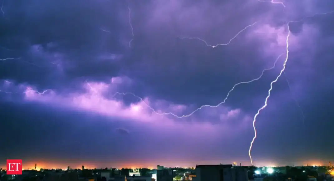 Delhi rains: Outdoors during thunderstorm? Smart ways to protect ...