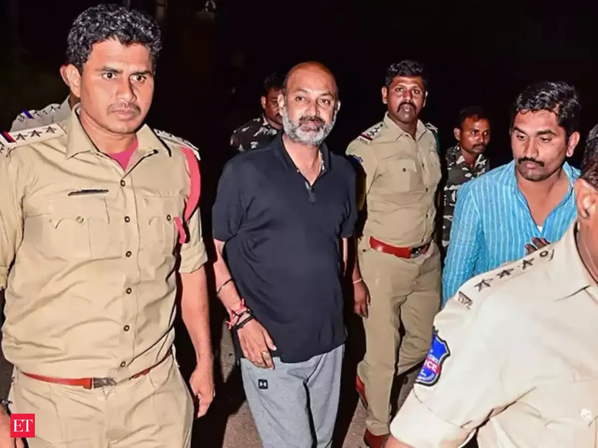 bandi sanjay: Telangana SSC paper leak case: BJP chief Bandi Sanjay ...