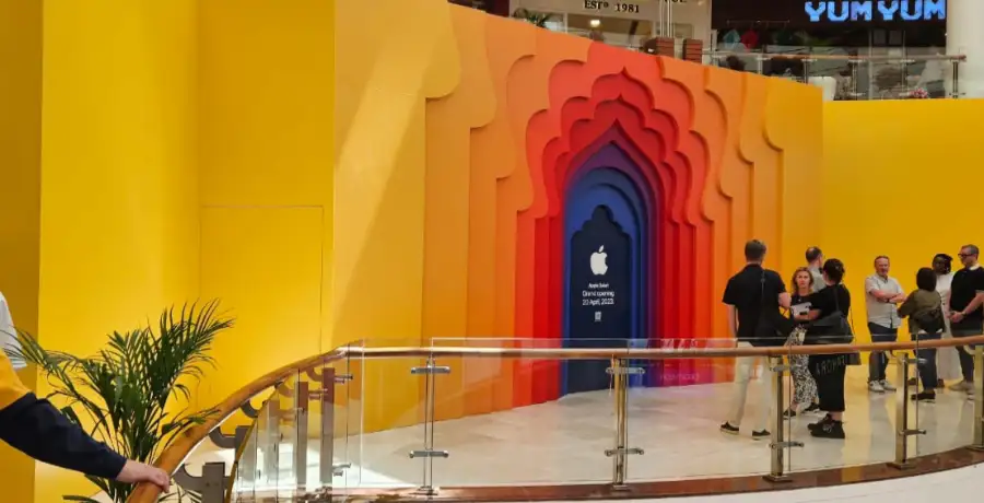 Apple Saket in Delhi is finally here! Check out what it looks like ...