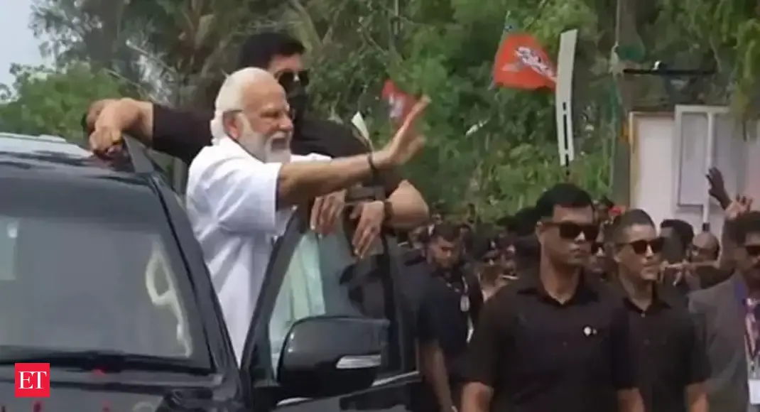 pm modi: Watch: PM Modi holds a mega roadshow in Thiruvananthapuram on day 2 of his Kerala visit ...