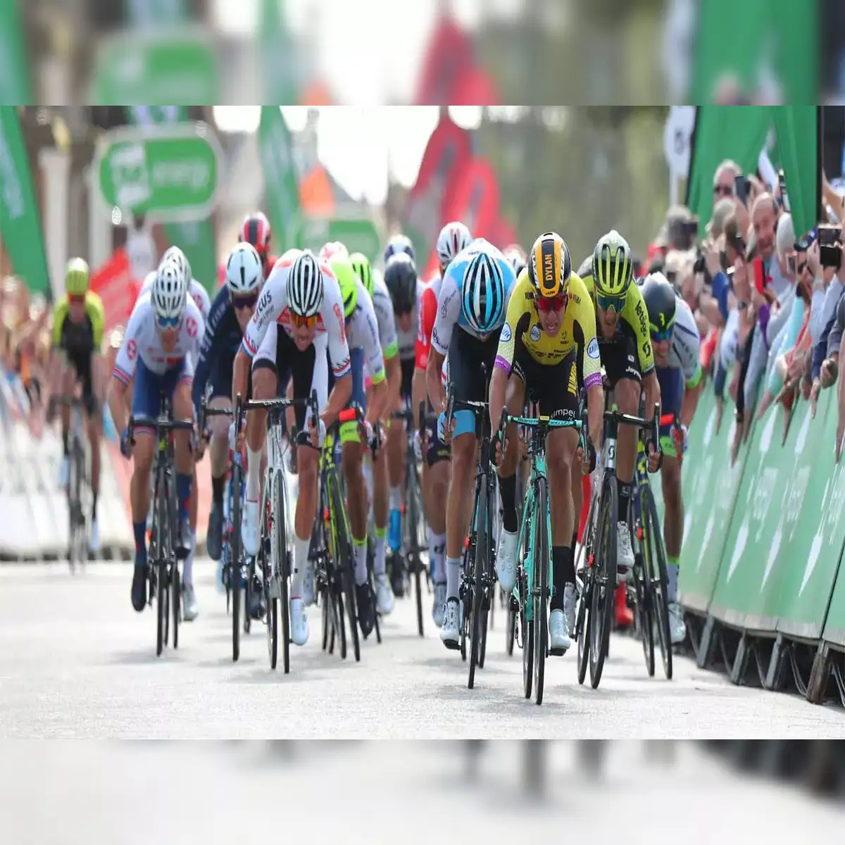 Global cycling store