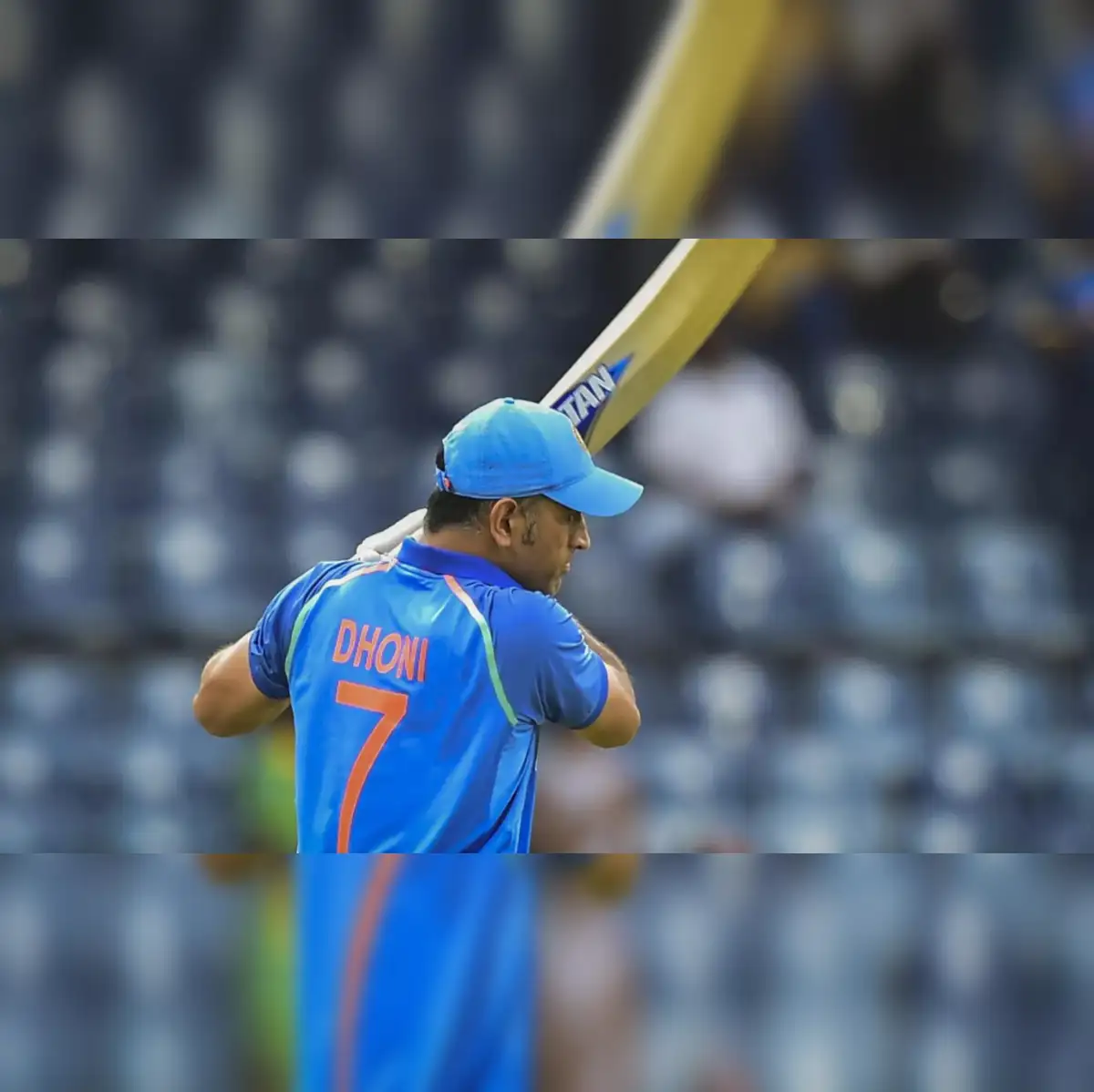 dhoni bat