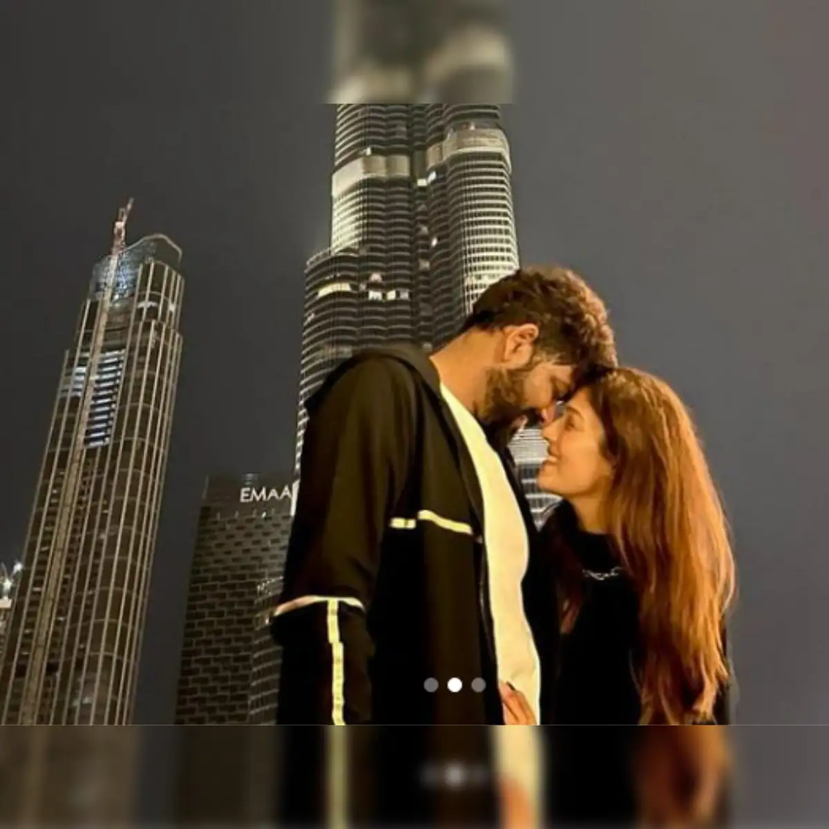 Nayanthara Kiss Vignesh