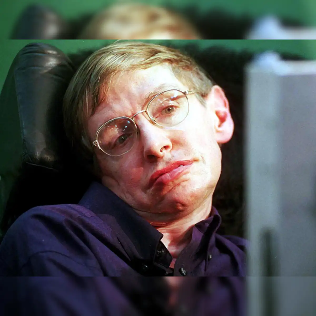Stephen Hawkings's Instagram, Twitter & Facebook on IDCrawl