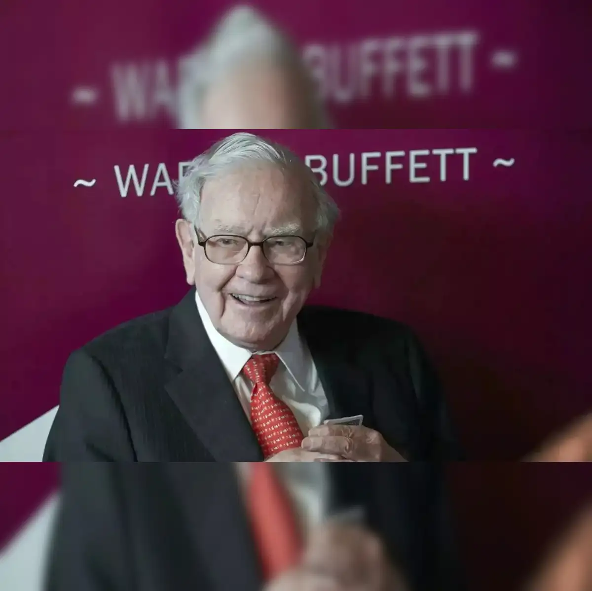 Warren Buffett Logo Who Is Warren Buffett’s Successor As CEO Of