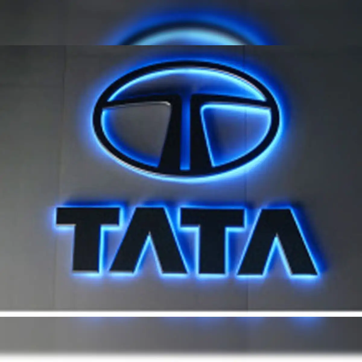 Tata Magic Logo
