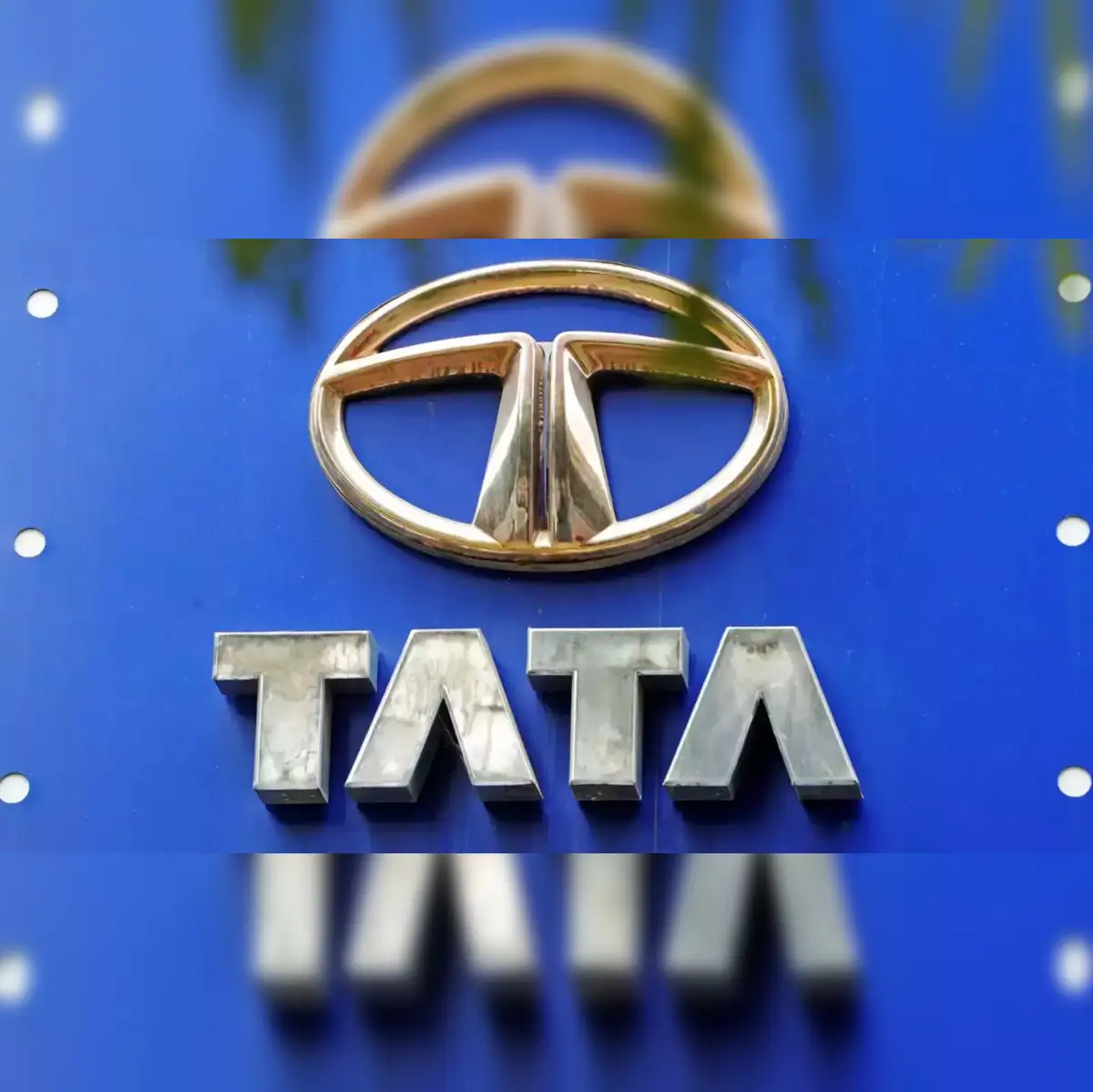 Tata Autocomp Logo As The Full Moon Rises, TATA AutoComp Wishes You