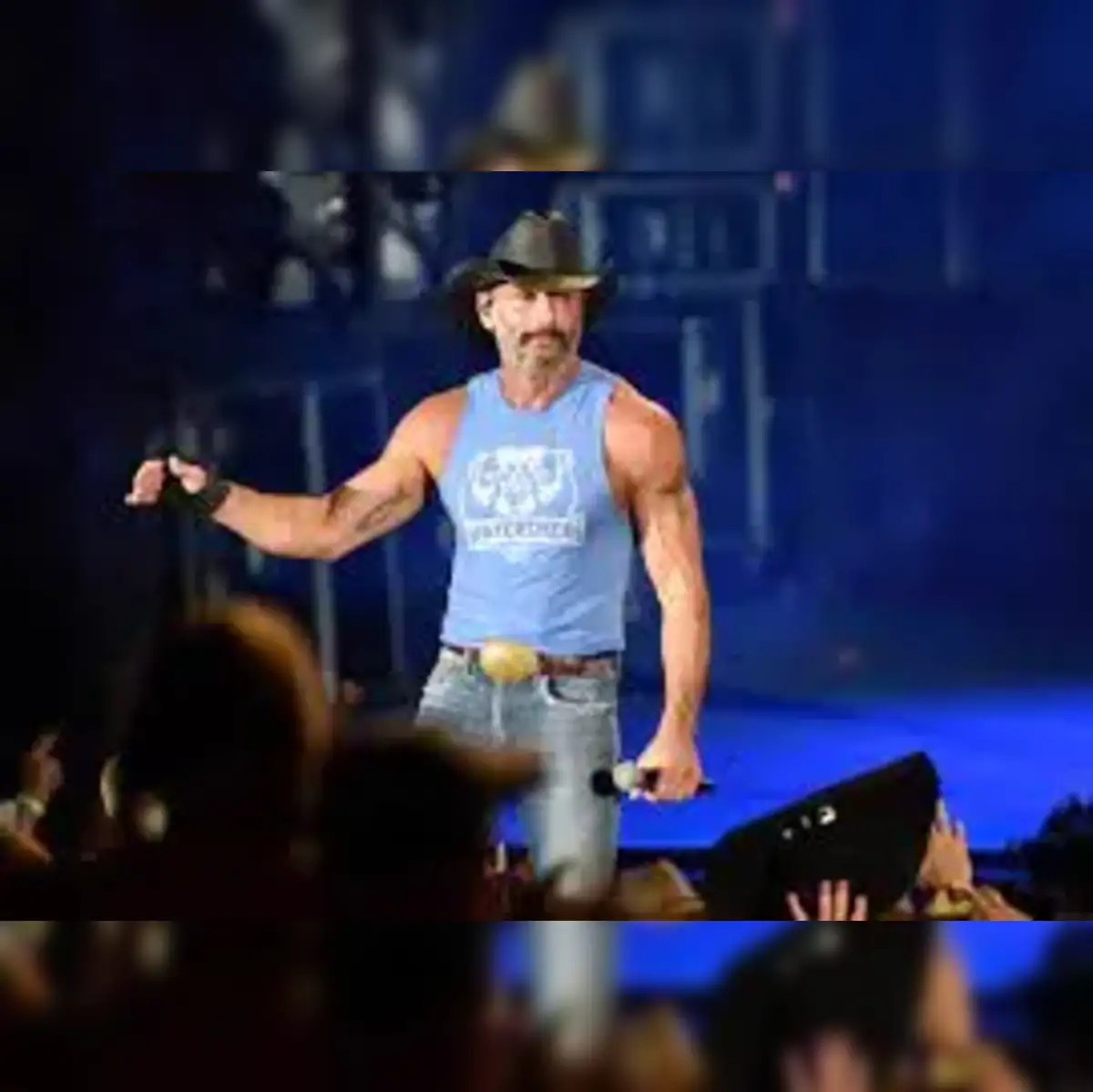 tim mcgraw body