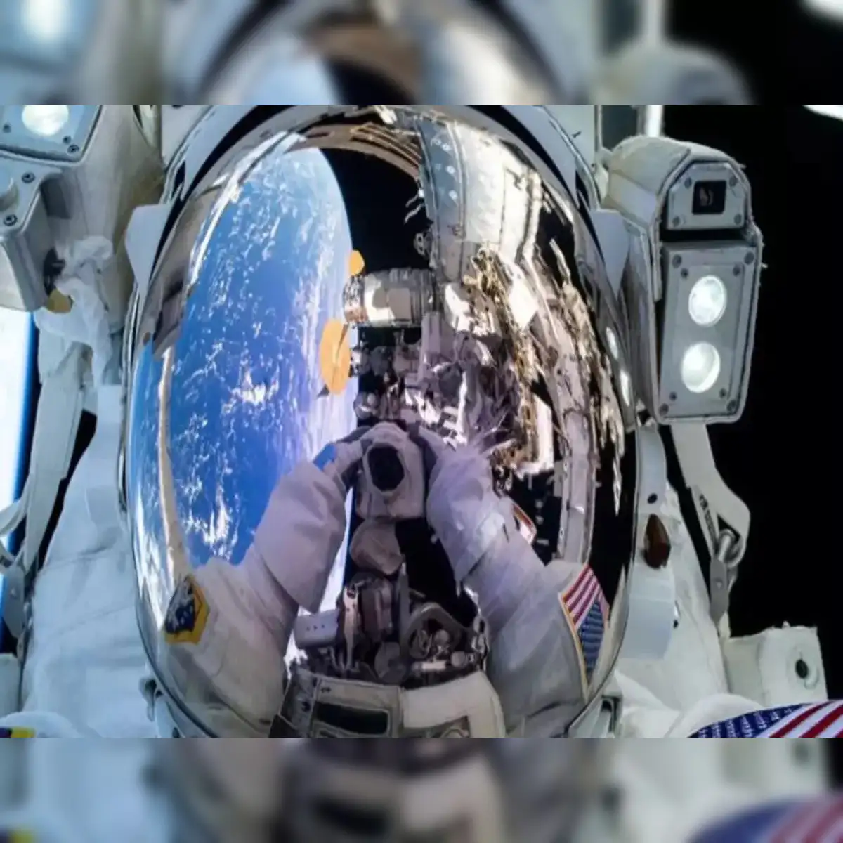 Women Selfies In Space Nasa Astronauts NASA