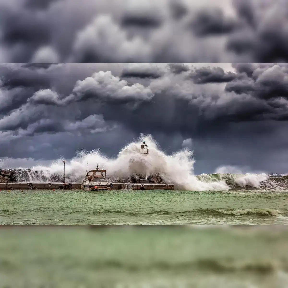 hurricane melissa tracker