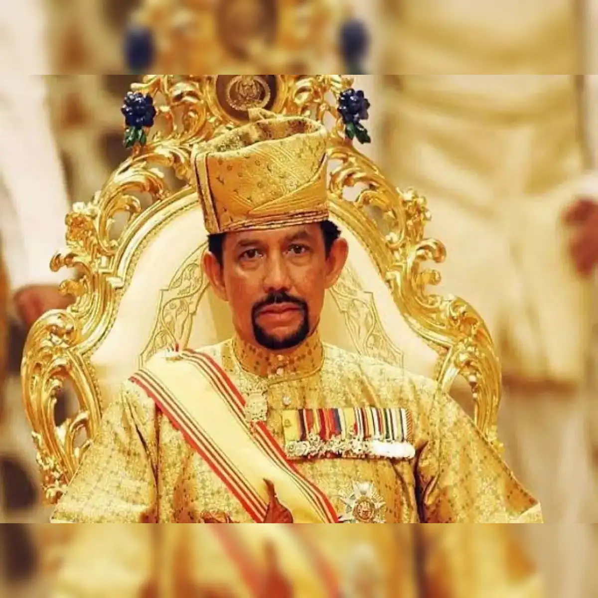 Life Story Of King Of Brunei Must See And Read