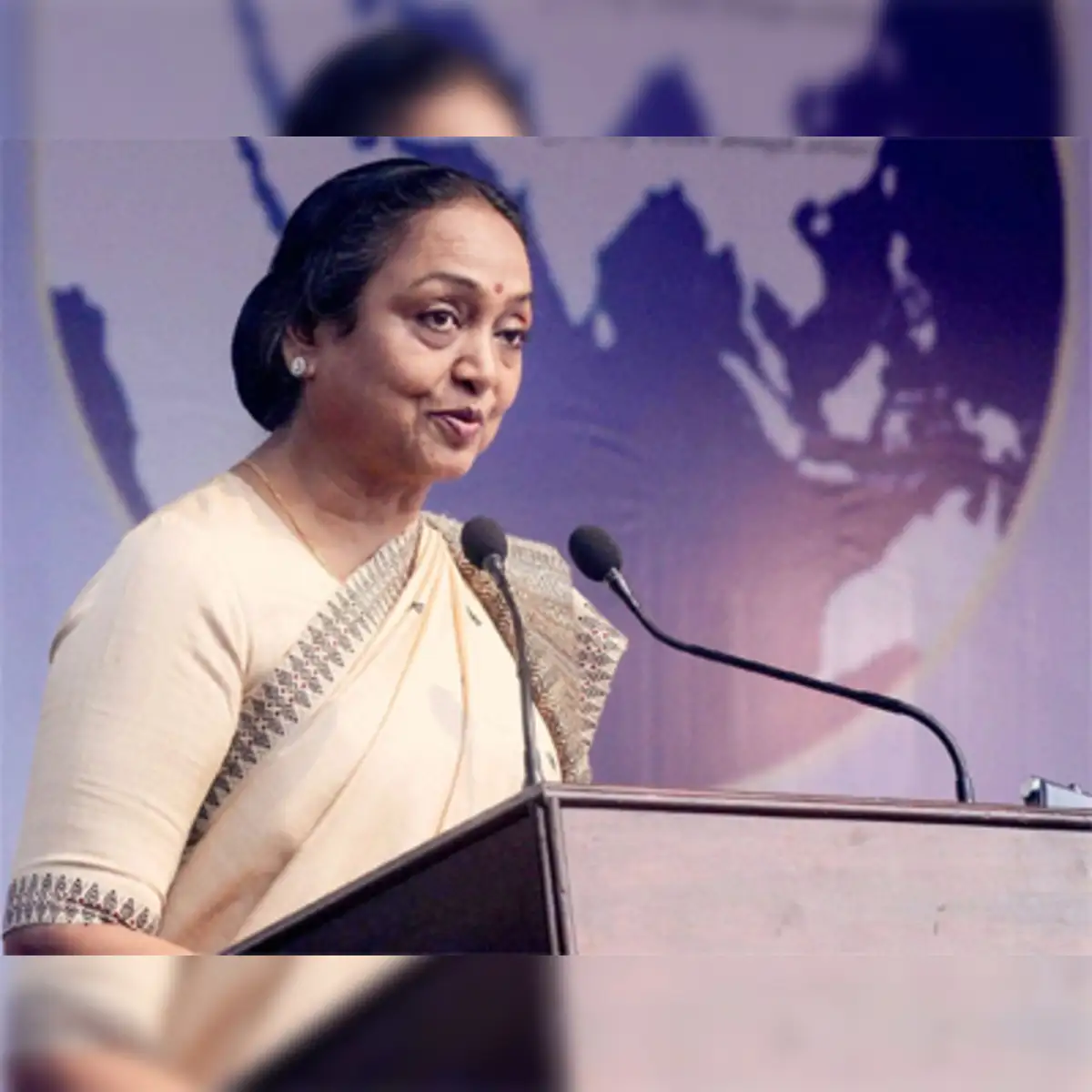 Meira Kumar Education