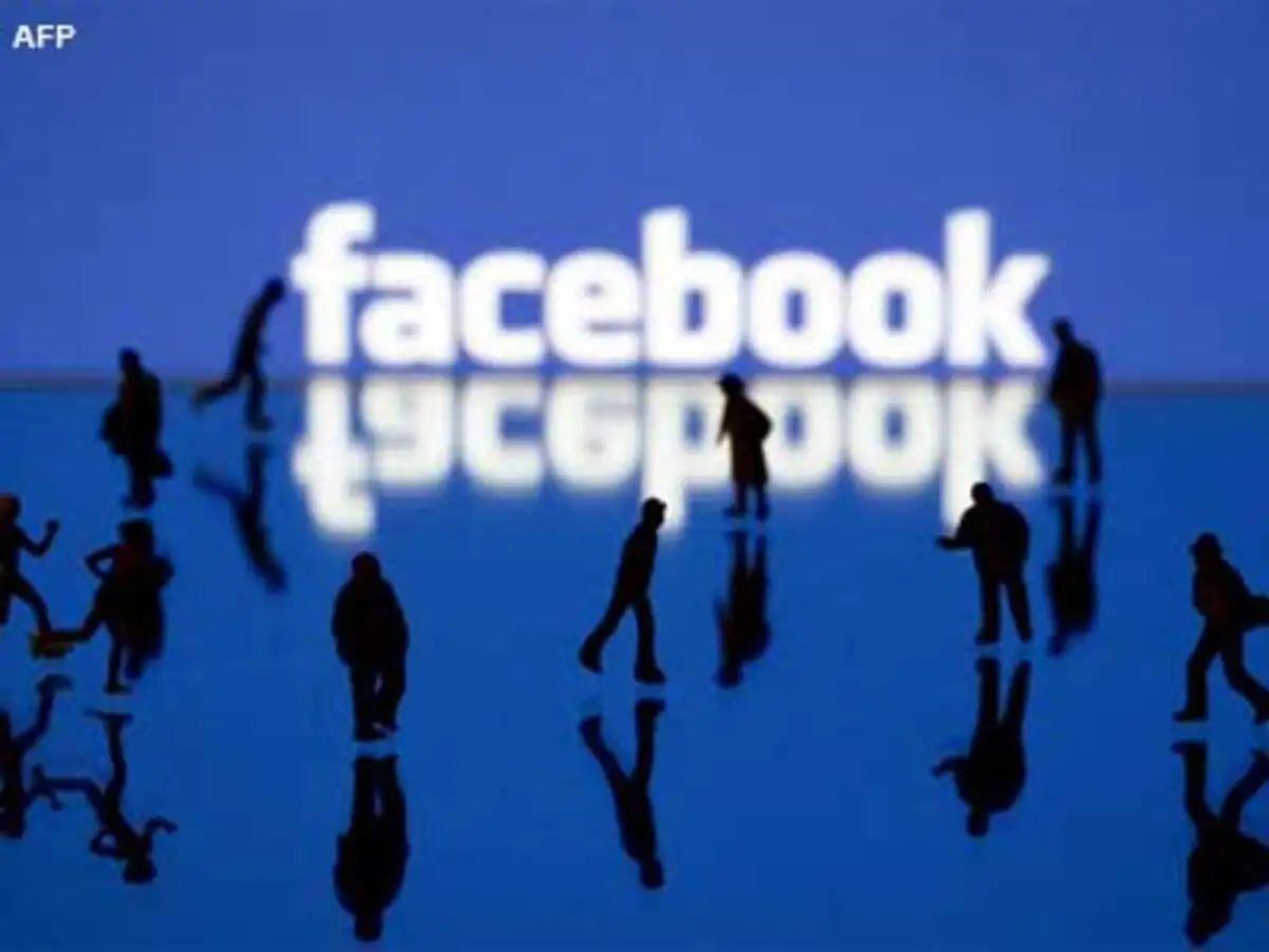 Facebook creates private posts that disappear after being read - The ...