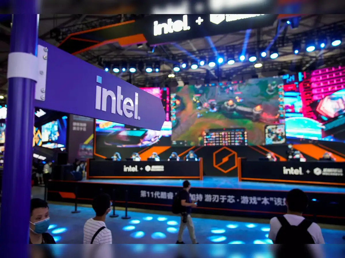 intel collapse: Intel's 'historic collapse' erases $8 billion from ...