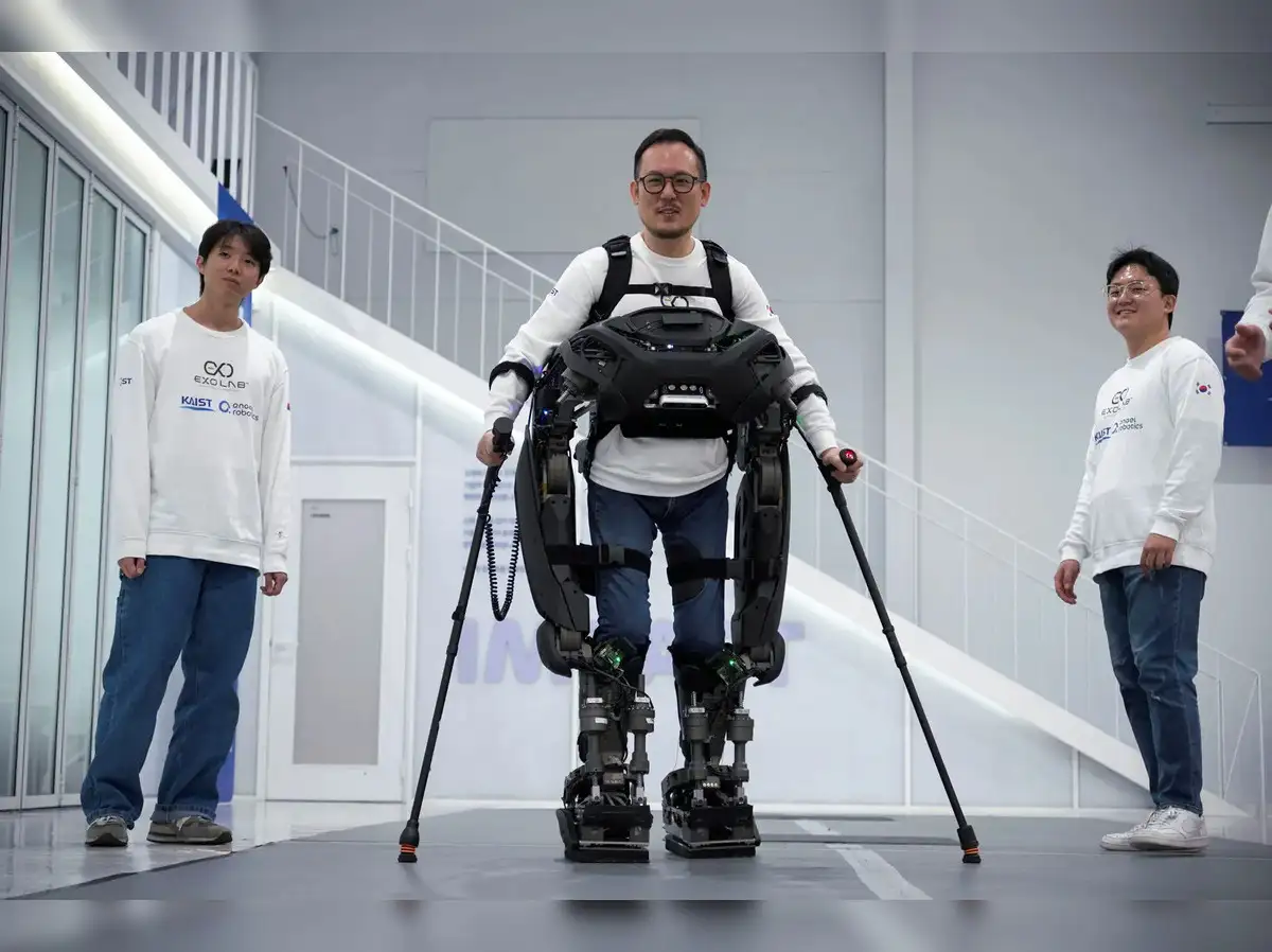 South Korean team develops 'Iron Man' robot that helps paraplegics walk - The Economic Times